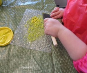 Bubble Wrap Painting - Hello Creative Me